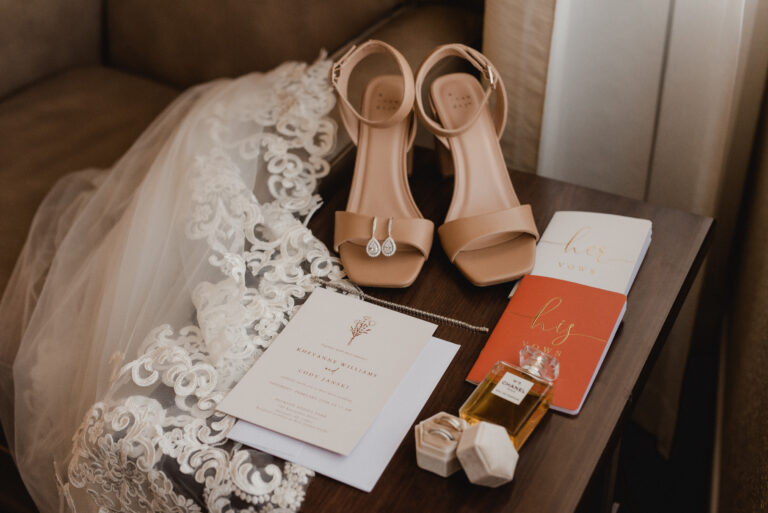 Beautiful Orlando Elopement at Dickson Azalea Park | Kheyanne & Cody